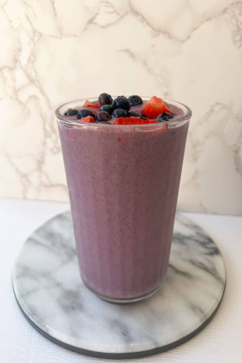 easy vegan berry smoothie with protein - feasty travels